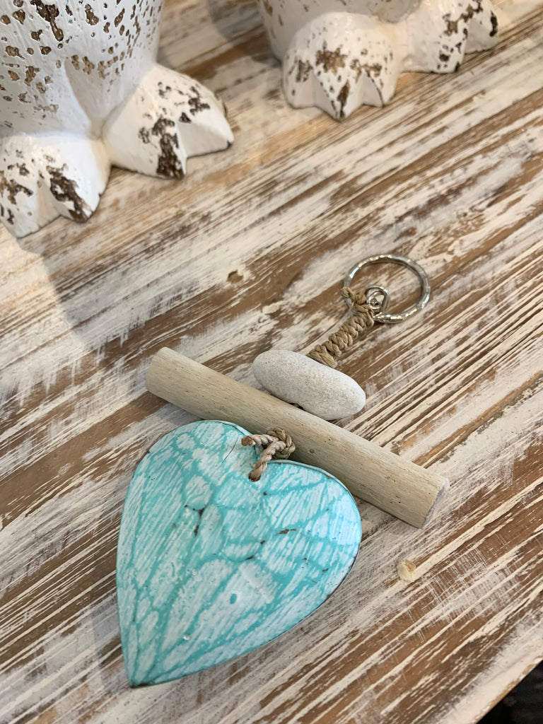 Timber heart keyring – Bali Beach Beyond