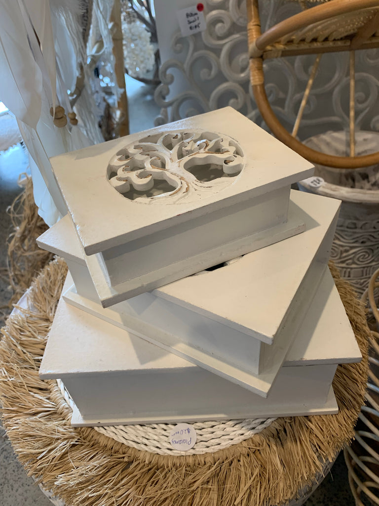 Set of 3 Carved tree of life white boxes with hinged lid. Jewellery ...