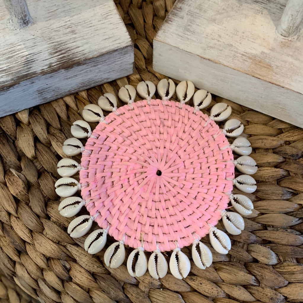 Pink rattan Coaster with natural shells – Bali Beach Beyond