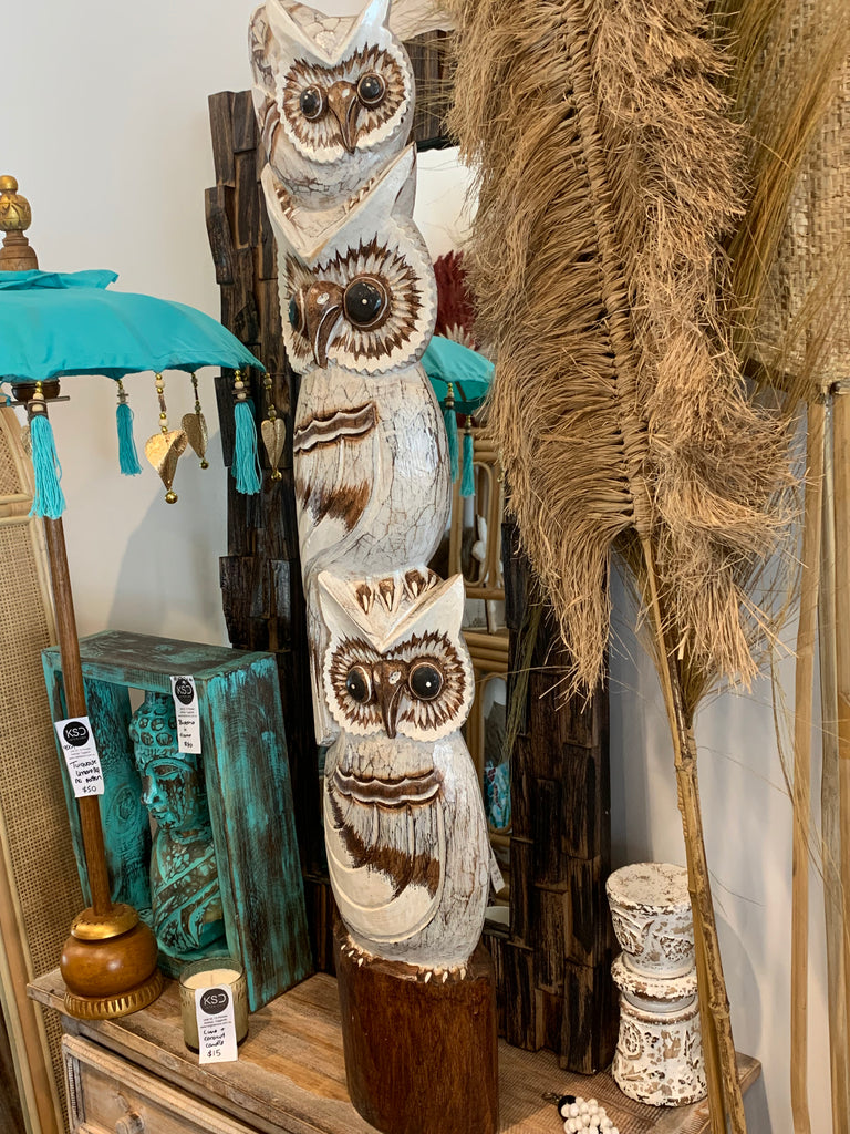 Large timber owl. Handpainted. White. 100cm – Bali Beach Beyond