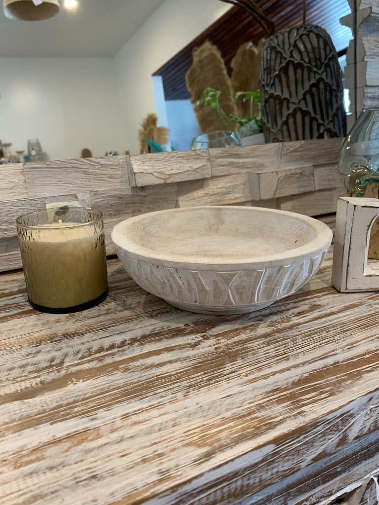 White wash timber handcarved timber bowl. Medium – Bali Beach Beyond
